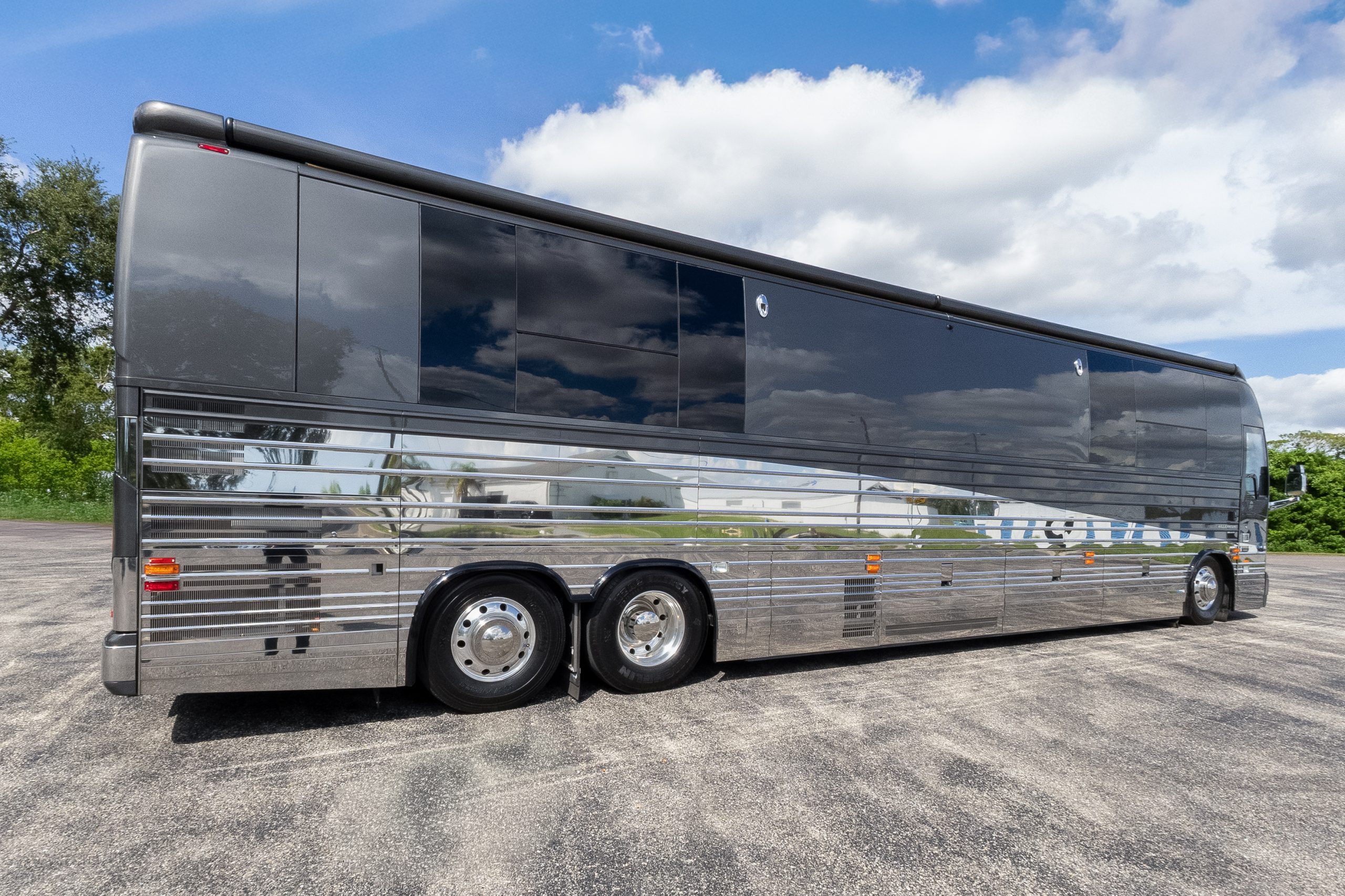 Prevost Listings | Luxury Prevost Motorcoaches for Sale